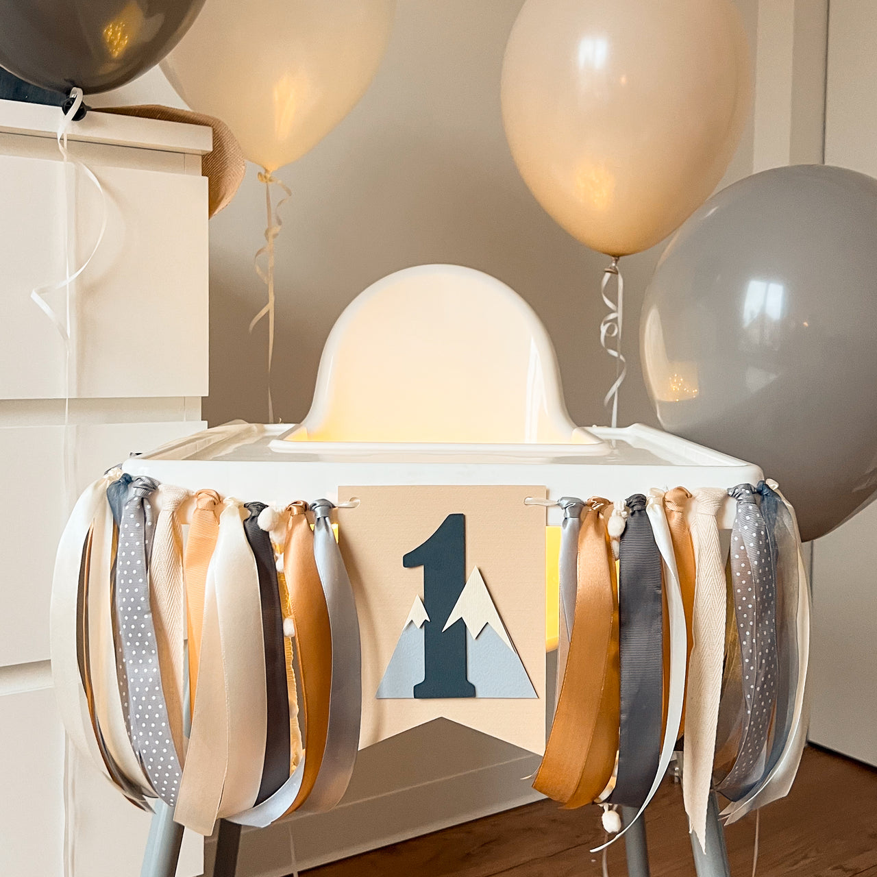 Mountain - Themed Birthday Party Decorations